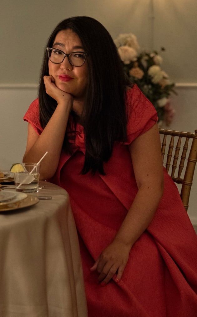 Jenny Han - The Summer I Turned Pretty - TV Fanatic Jenny Han - The Summer I Turned Pretty - TV Fanatic