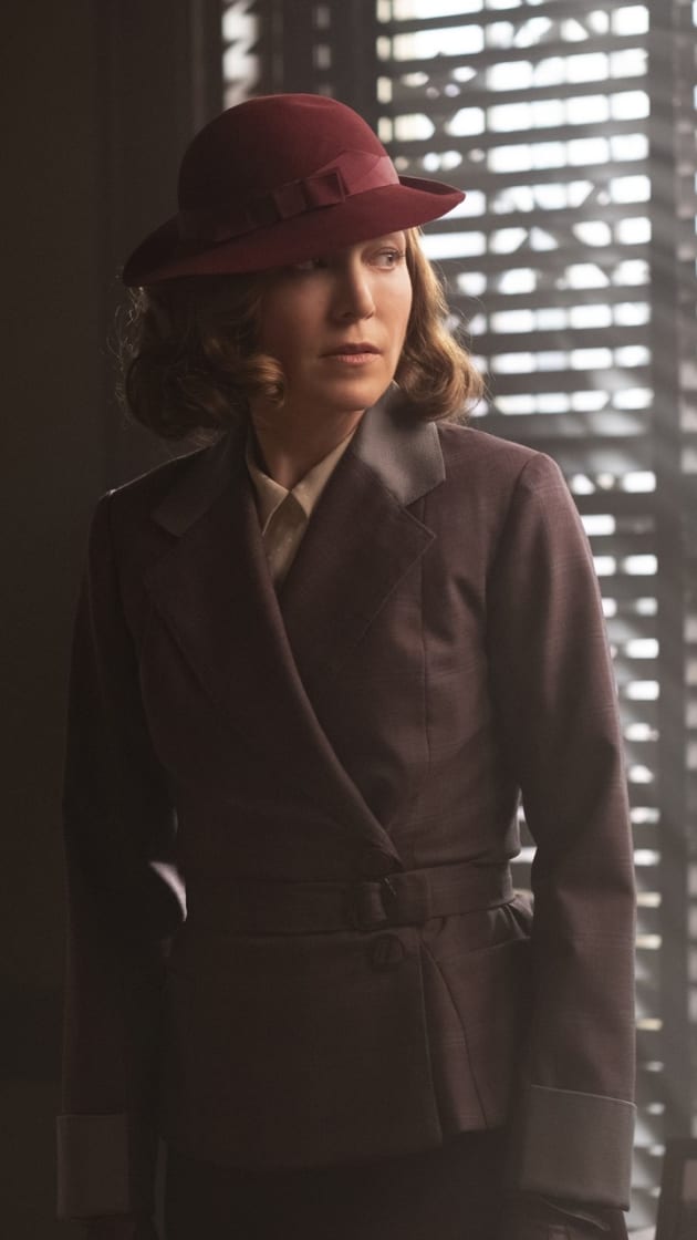 Della Street - Perry Mason Season 2 Episode 6 - TV Fanatic