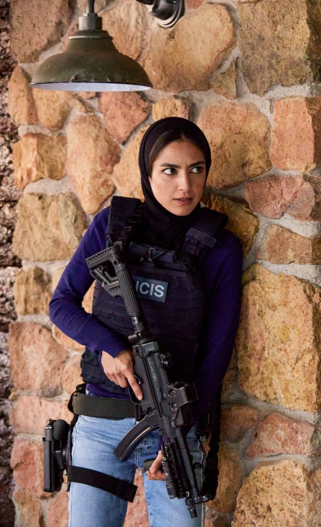 Preparing To Breach Ncis Los Angeles Season 14 Episode 11 Tv Fanatic