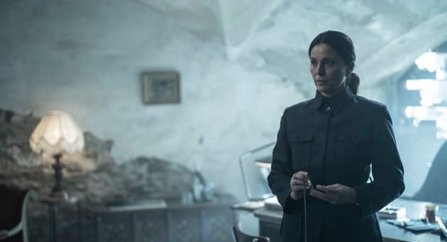 TWD: Daryl Dixon’s Anne Charrier and Romain Levi on Codron’s Lie and ...