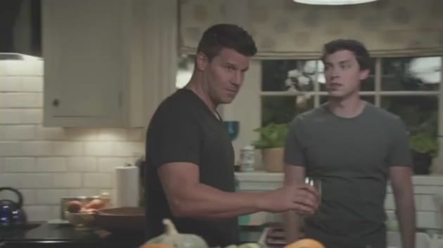 Bones 'The Bod in the Pod' Clip - Funny Bone - TV Fanatic