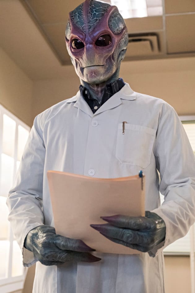 Alien Doctor - Resident Alien Season 1 Episode 3 - TV Fanatic
