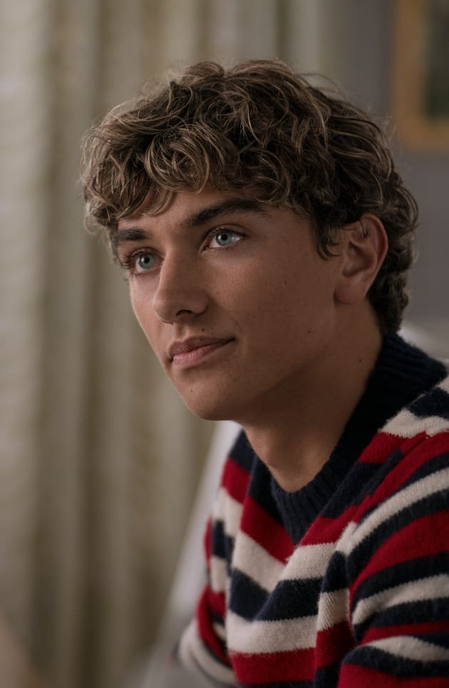 Intent Jere- Tall - The Summer I Turned Pretty - TV Fanatic