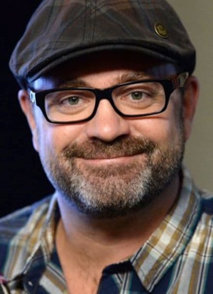 Showrunner Graeme Manson Digs Deep on Snowpiercer's Characters, Themes ...