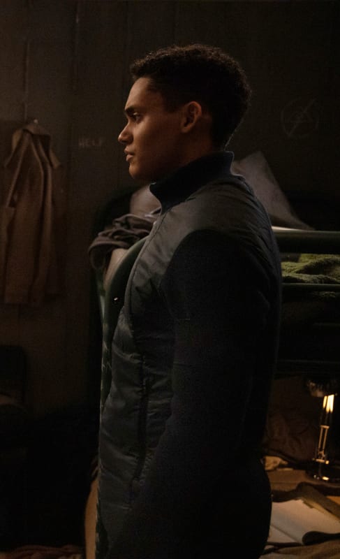 Reese Faces Off With Callie - The 100 Season 7 Episode 8 - TV Fanatic