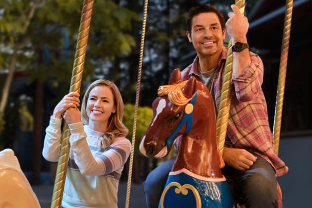 Abby and Luke on the Merry Go Round - TV Fanatic