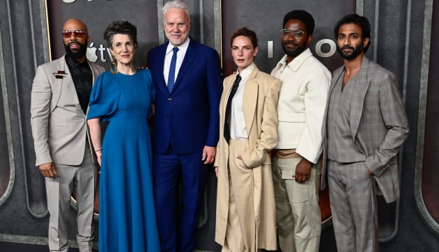 Silo: Hugh Howey, Graham Yost, Rebecca Ferguson, Tim Robbins, Common ...