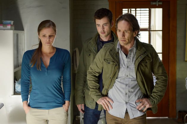 Helix Season 2 Episode 2 Picture Preview: Alan's at the Abbey - TV Fanatic