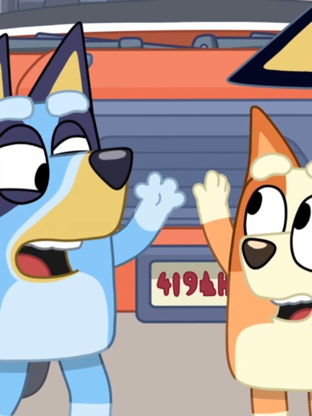 Bluey and Bingo High-Five - TV Fanatic