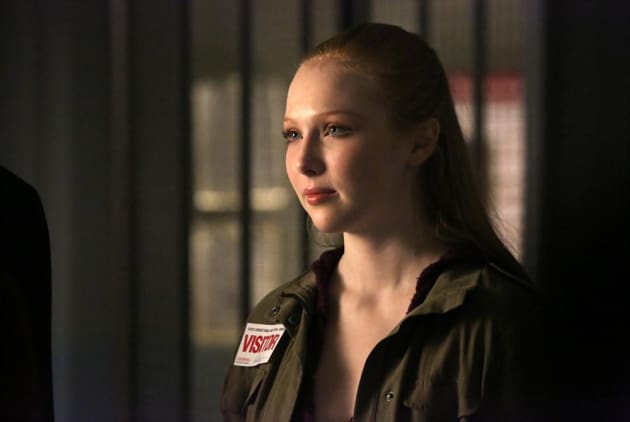 Alexis Castle: Love Her or Hate Her? - TV Fanatic