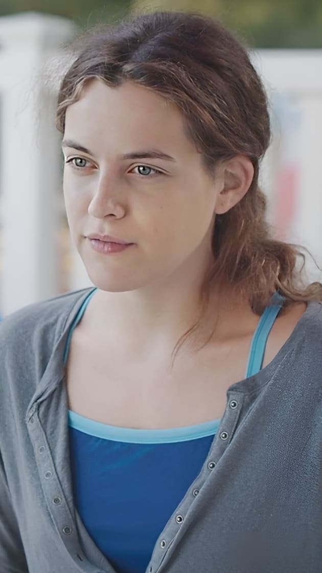 Sarah - 2 - Riley Keough - Lovesong - 2016 - TV Fanatic