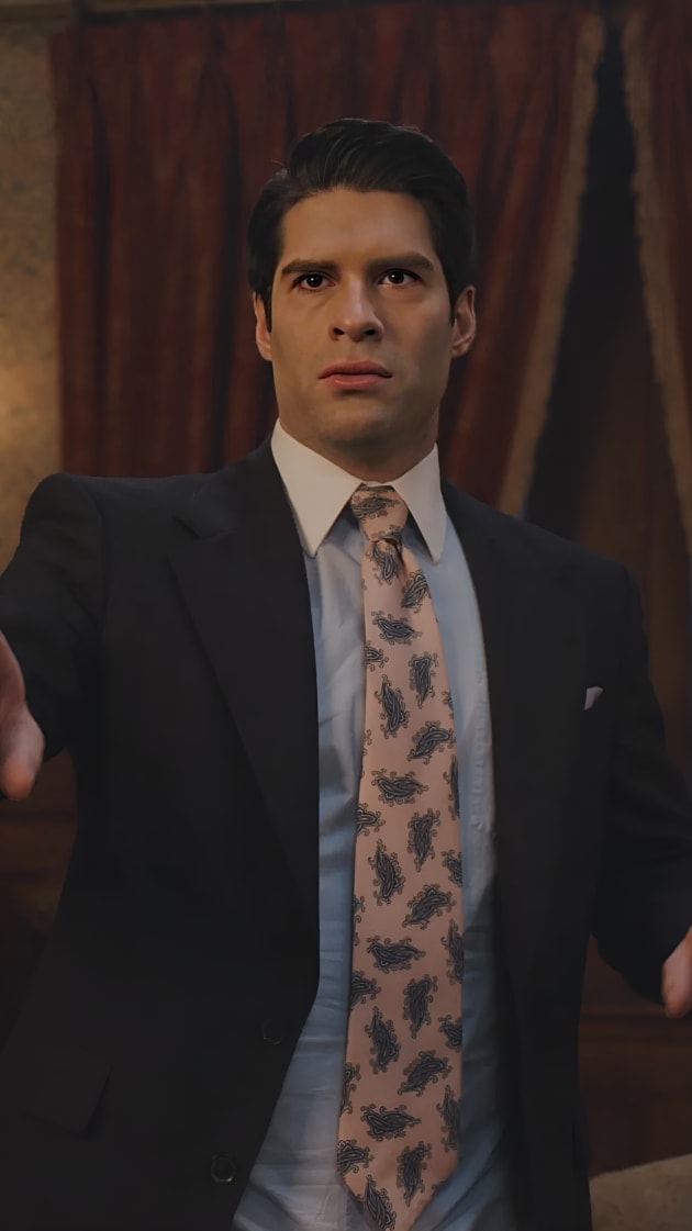 Trevor "No Pants" Lefkowitz - Asher Grodman - Ghosts - TV Fanatic