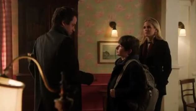 Once Upon a Time Clip: Who is Coming? - TV Fanatic