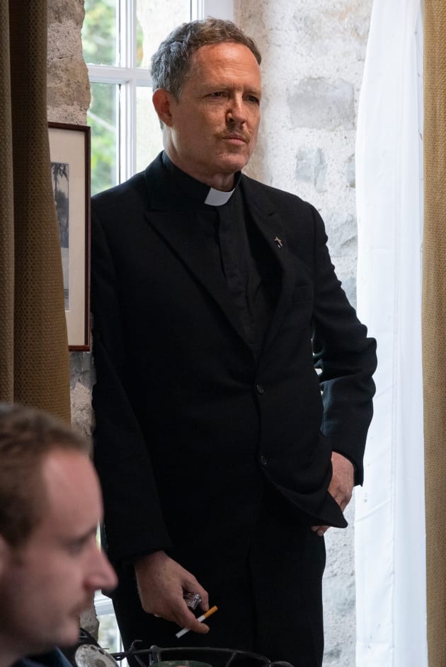 Father Morgan - Monsieur Spade Season 1 Episode 6 - TV Fanatic