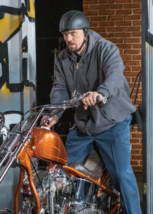 Shameless Season 11 Episode 7 Review Two At A Biker Bar One In The