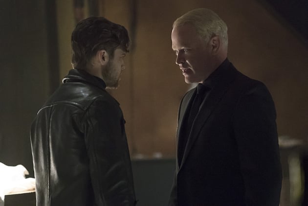 It's Anarky - Arrow Season 4 Episode 2 - TV Fanatic