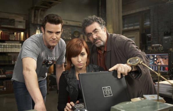 Warehouse 13 Season Finale Review: Who Died? - TV Fanatic
